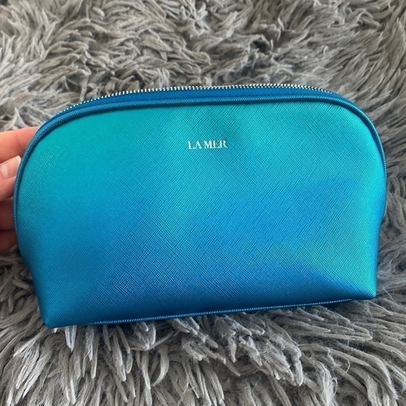 La Mer | Bags | New La Mer Ocean Blue Makeup Bag With Burnt Orange ...